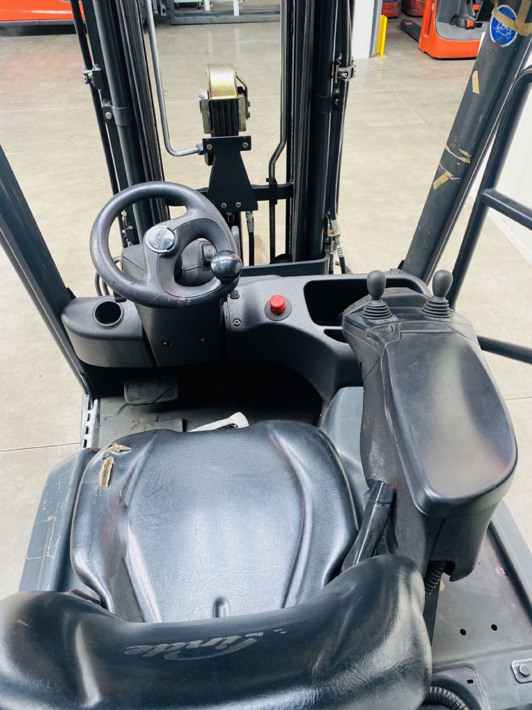 Linde, E 12-02 EVO Triplex