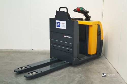 Jungheinrich, ECE 220